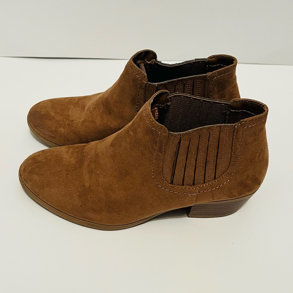 American Eagle Shanna Gore Cognac Ankle Bootie Size W… - Gem